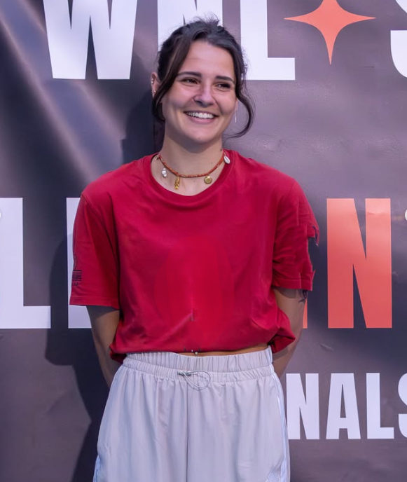 Portrait de Maurane Jelic : la grimpeuse stéphanoise qui conquiert ...